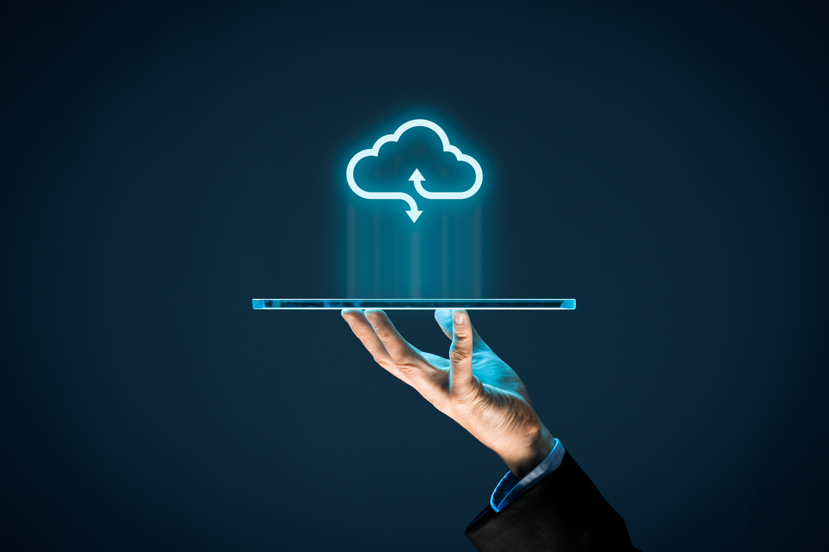 Mobile Edge Cloud Liang Tong